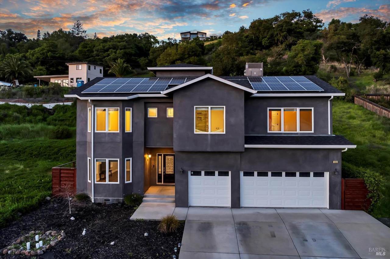 4860 Carriage Lane, Santa Rosa, CA 95403 (#325030220) :: Hiraeth Homes