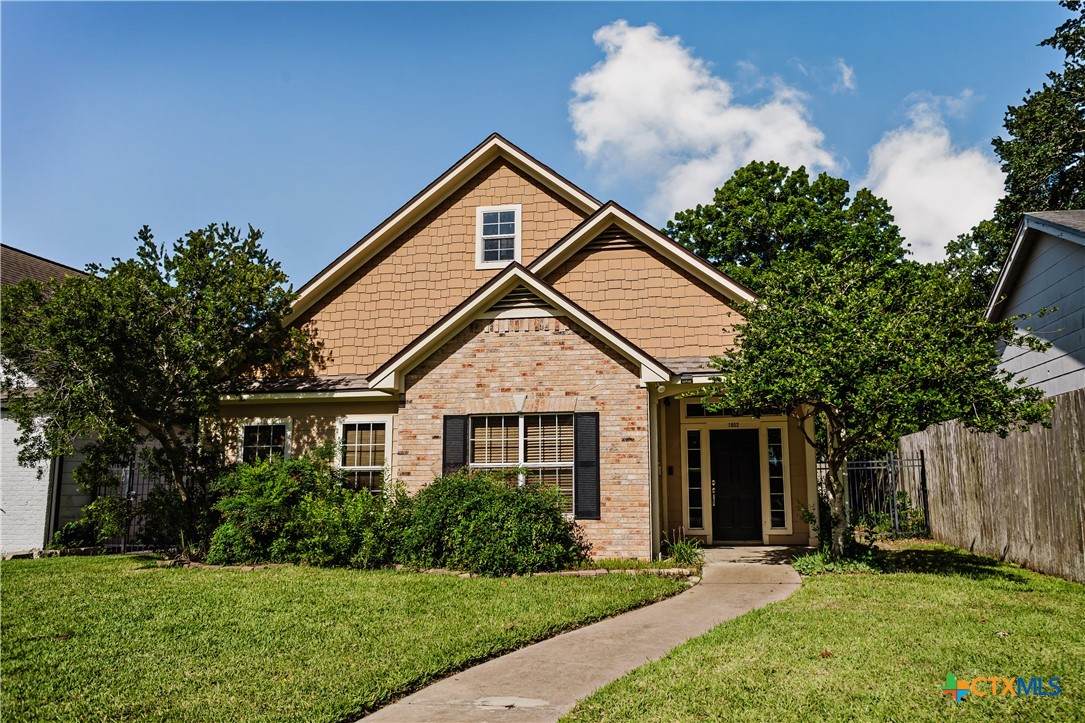 1802 N Vine Street, Victoria, TX 77901 (MLS #583975) :: Kopecky Group ...