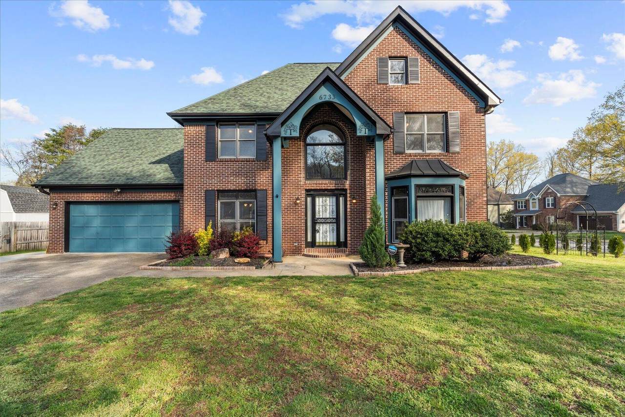 6733 W Point Drive, Hixson, TN 37343 (MLS #1510004) :: The Jooma Team