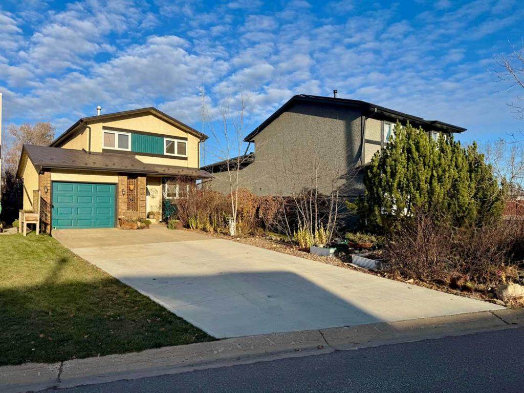 103 Garson Place, Fort McMurray, AB T9J 1L1 (MLS #A2270223) :: Weir ...