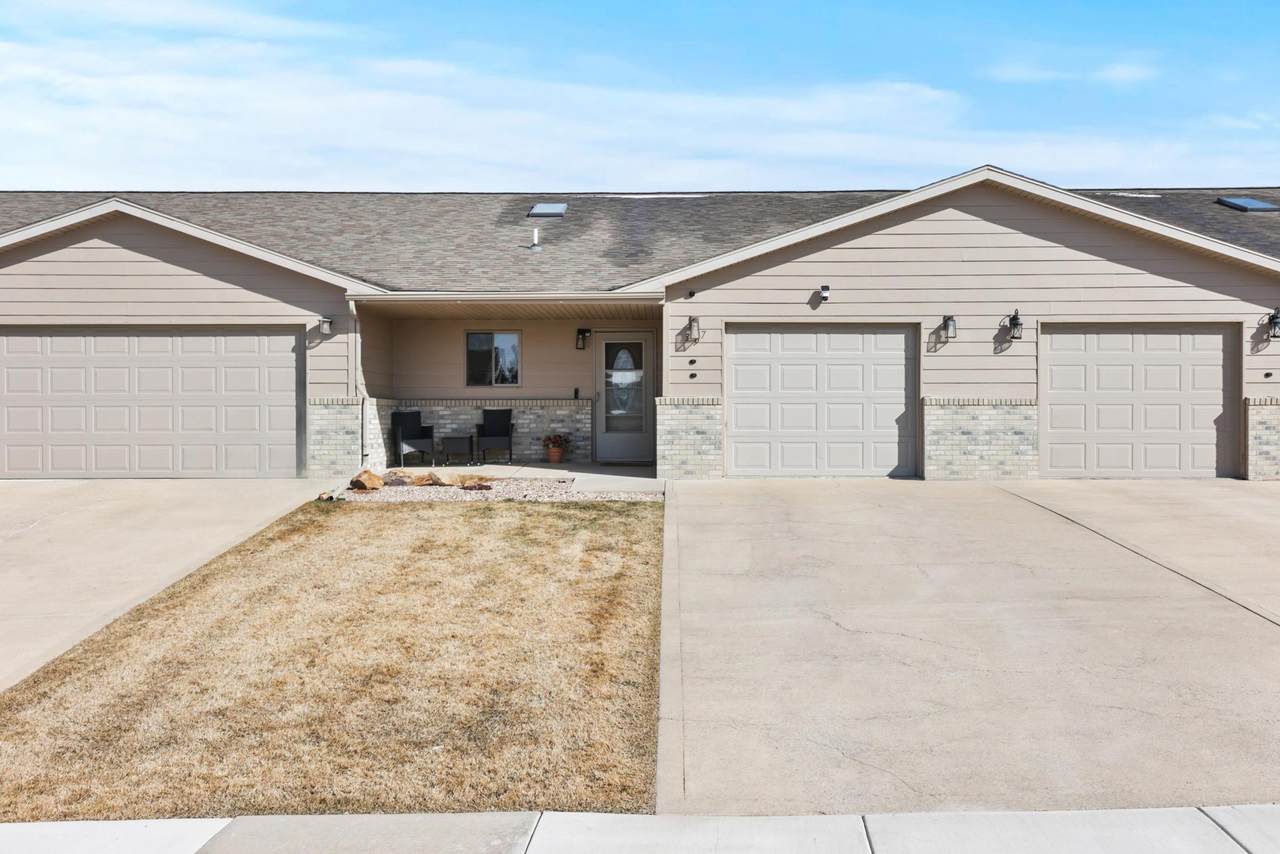 367 Red Rock Circle, Belle Fourche, SD 57717 (MLS #83571) :: Engel ...