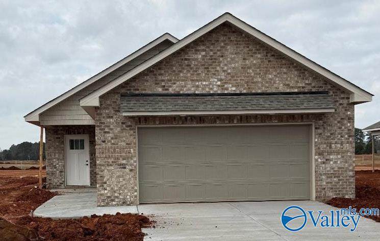 211 Emma Harris Circle, Triana, AL 35756 (MLS #21902346) :: Legend Realty