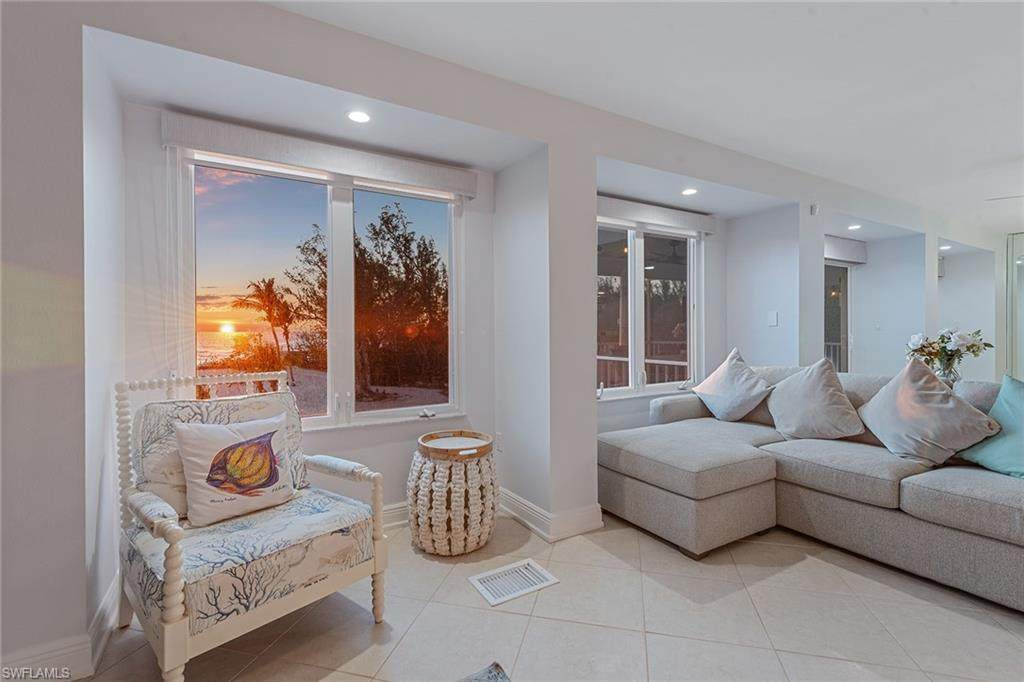 10455 Keewaydin, Naples, FL 34113 (#225029295) :: Michael Sutkus ...