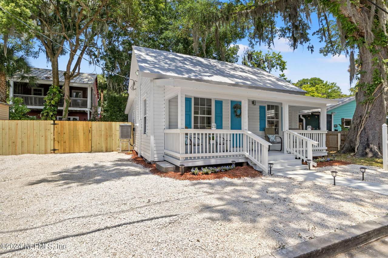 118 Moore Street, St Augustine, FL 32084 (MLS #2026358) :: DJ & Lindsey ...