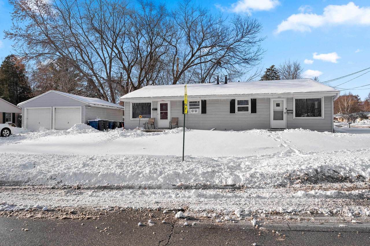 2306 Libal Street, Green Bay, WI 54301 (#50319180) :: Todd Wiese ...