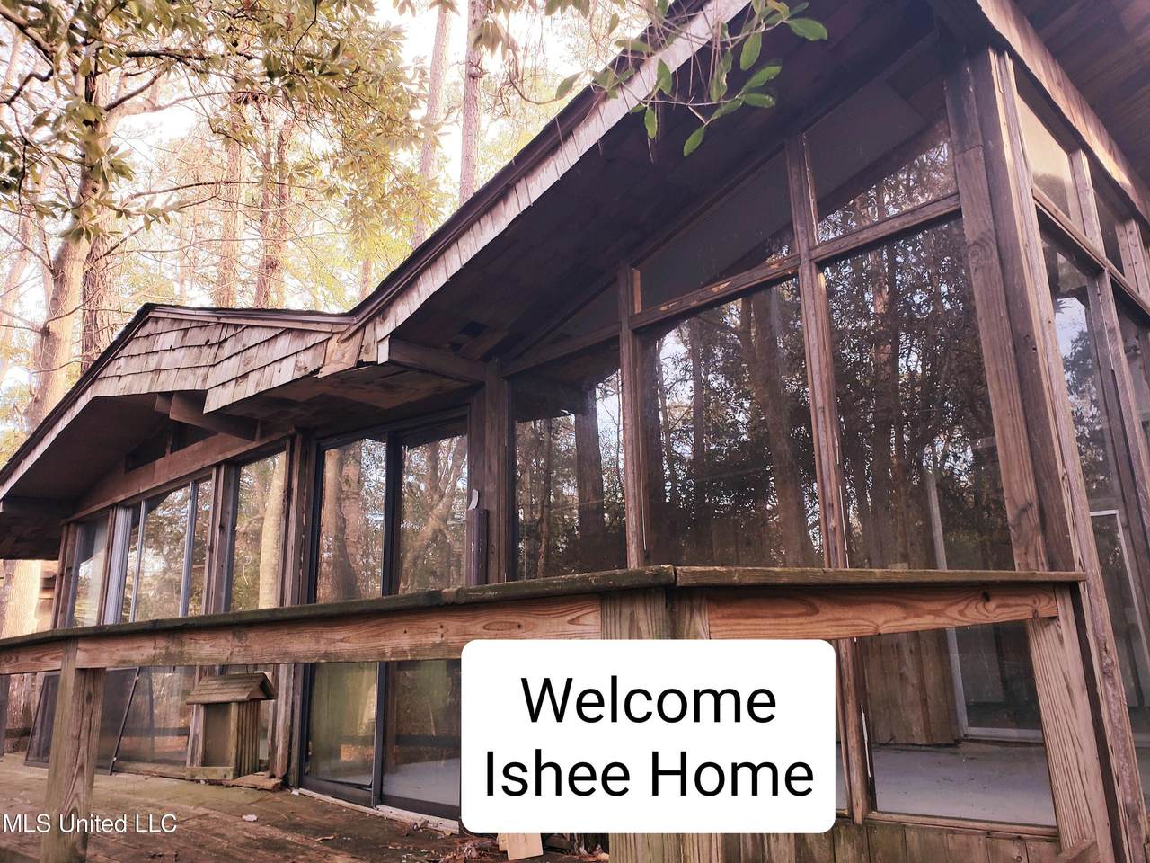 13905 Puerto Drive, Ocean Springs, MS 39564 (MLS #4101210) :: Coastal ...